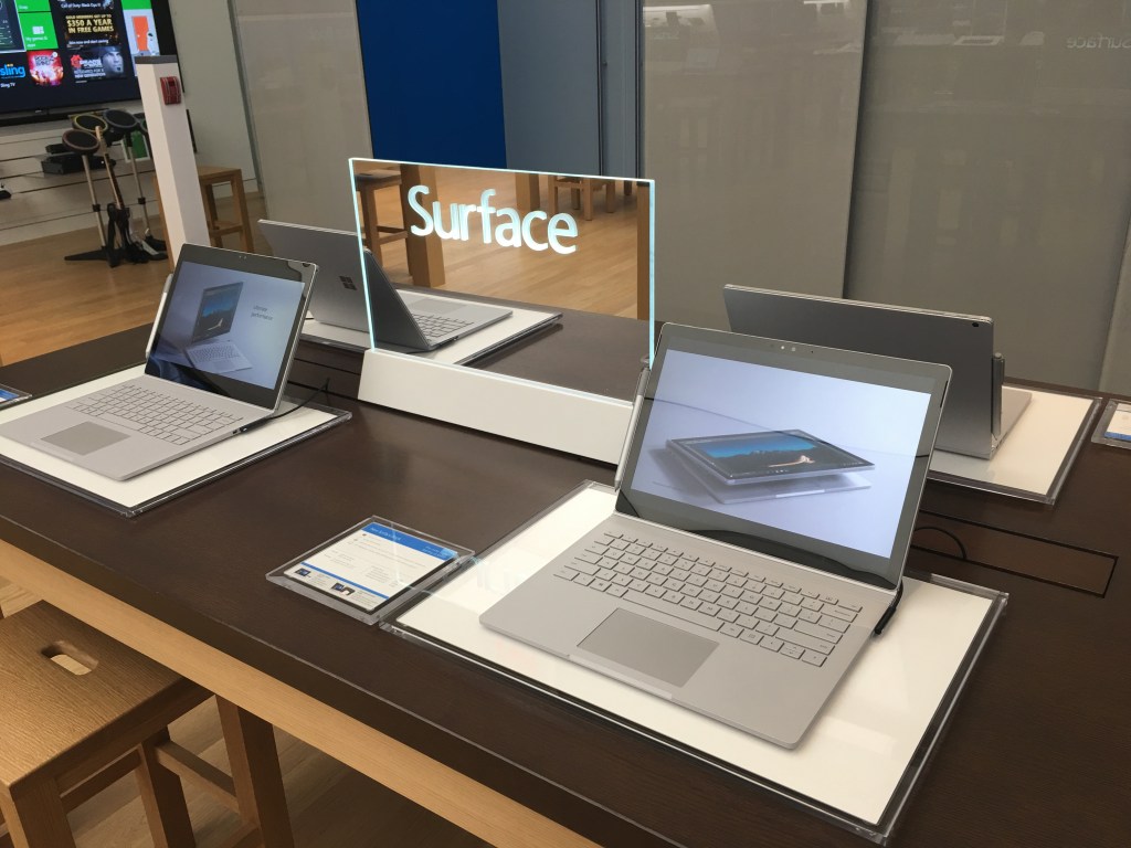 Microsoft Opens Flagship Store in New York City Today – TechWeLike