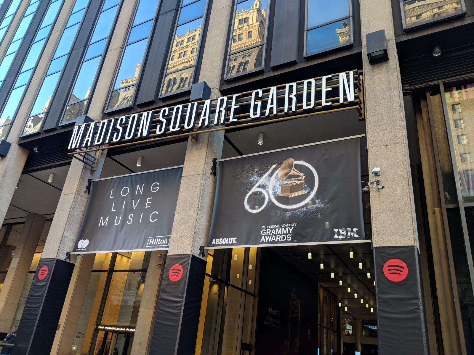 Madison Square Garden – Grammy Banner – TechWeLike