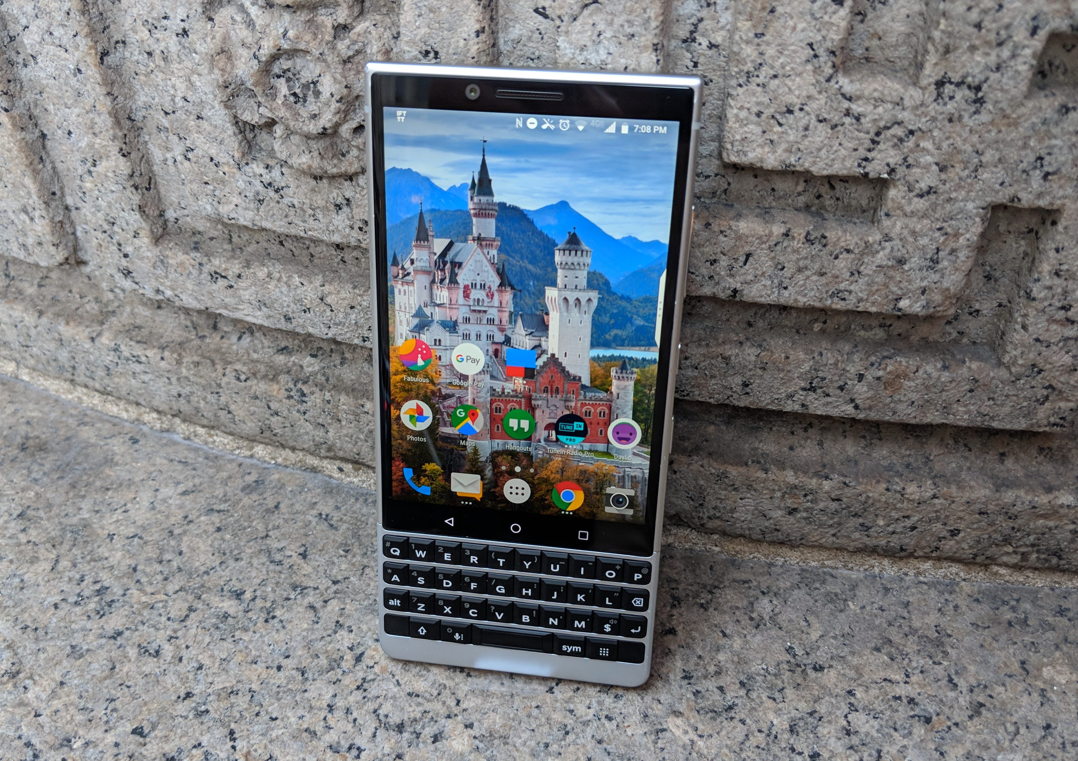 BlackBerry Key2 Review #KEY2 – TechWeLike