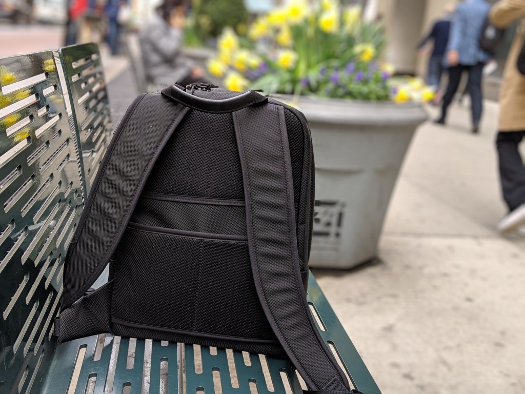 Sutter Slim Backpack Review – TechWeLike