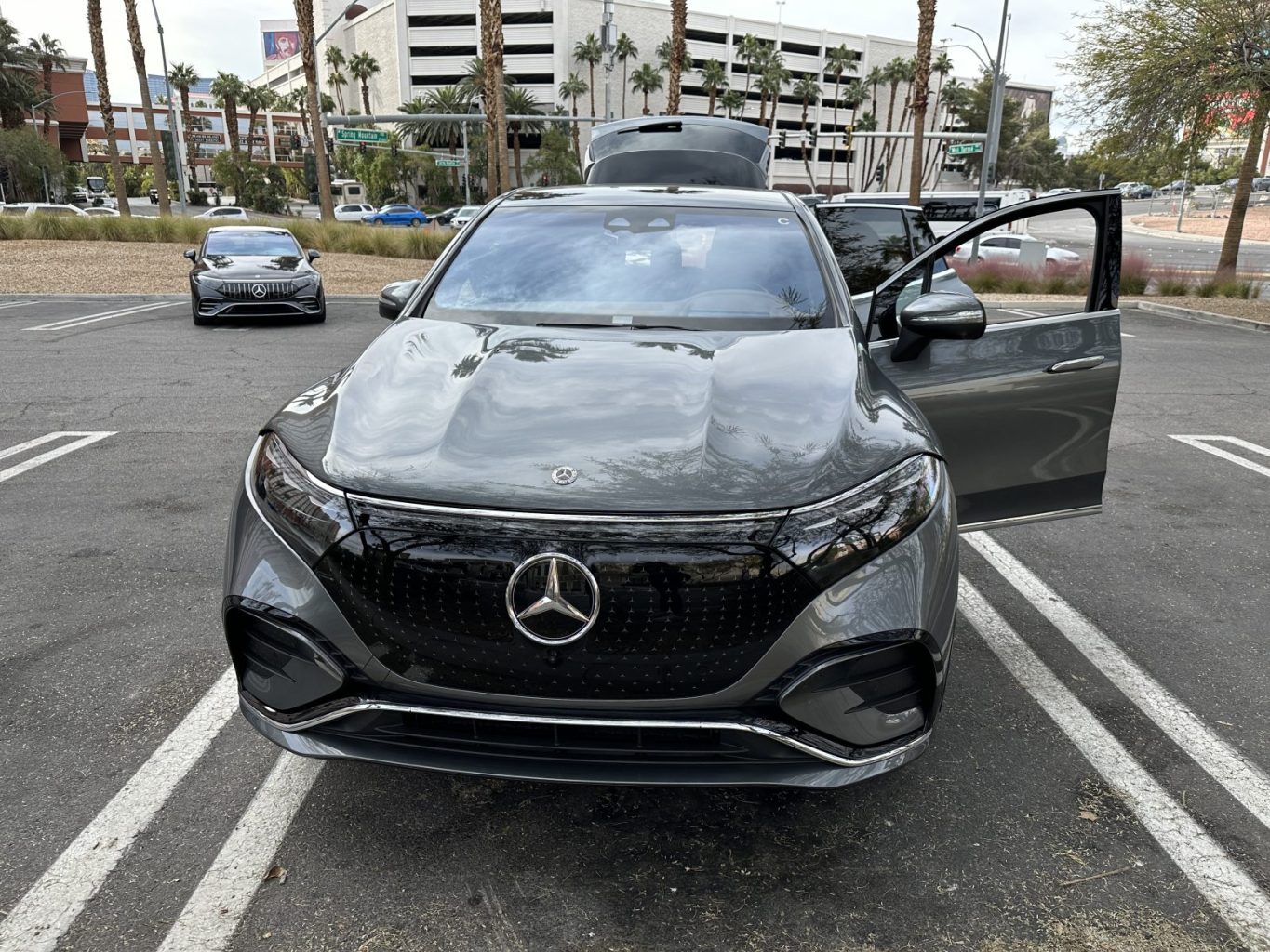 Mercedes Benz EQS SUV – CES2023 – Analie – 1 – TechWeLike