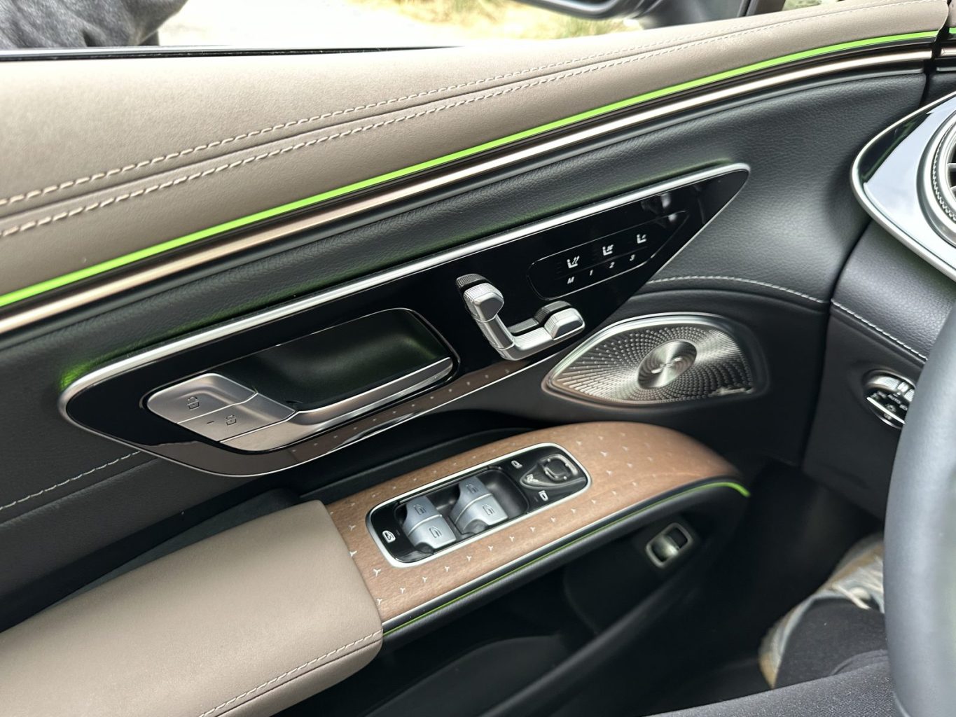 Mercedes Benz EQS SUV – CES2023 – Analie – 8 – TechWeLike