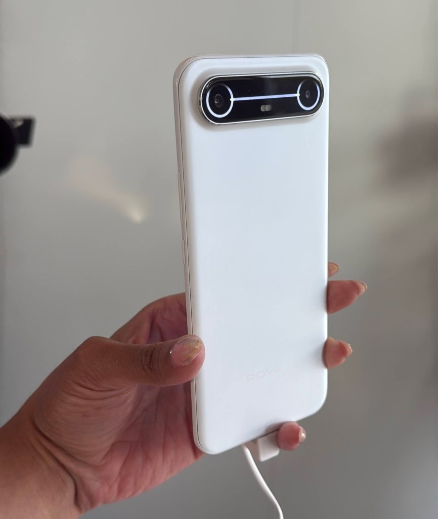 Tecno Slim Phone Debuts at IFA – Hands On [IFA2025] – TechWeLike